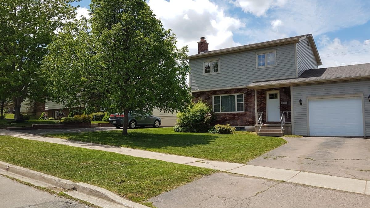 Extended stay fully-furnished houses for rent in Moncton - House ...